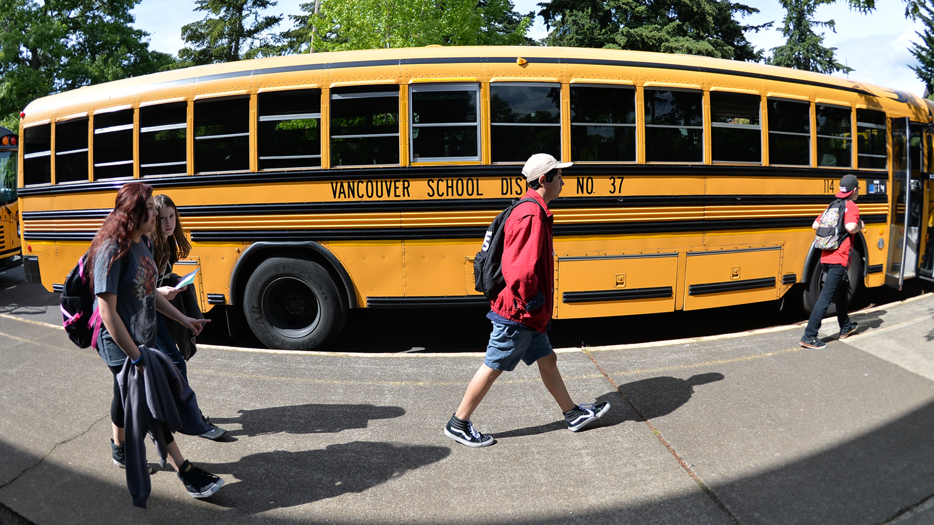 Bus route changes | Cambios en las rutas de autobuses | Изменение ...